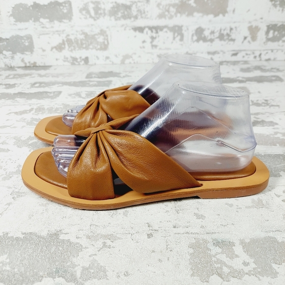 Crevo | Shoes | New Crevo Kitty Bow Leather Slide Sandal M44 | Poshmark